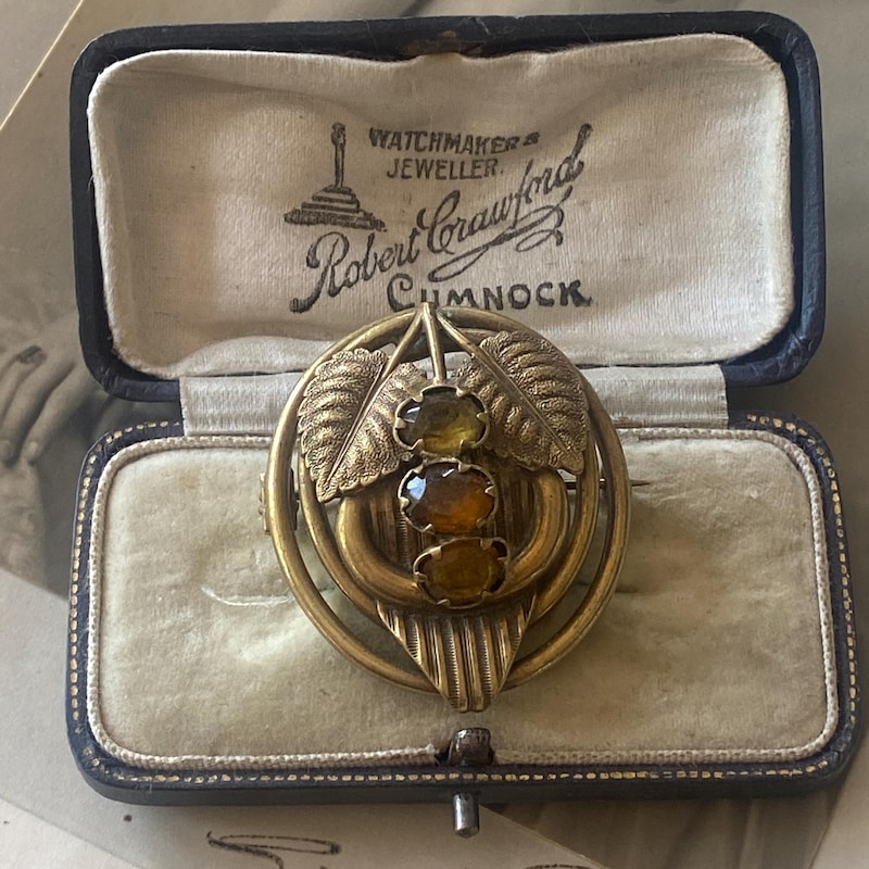 Pinchbeck Brooch - Etsy