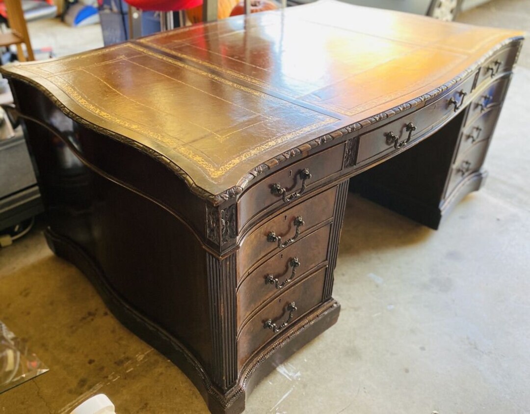 Antique Partners Executive Desk in Solid Mahogany With Leather Inlays ...