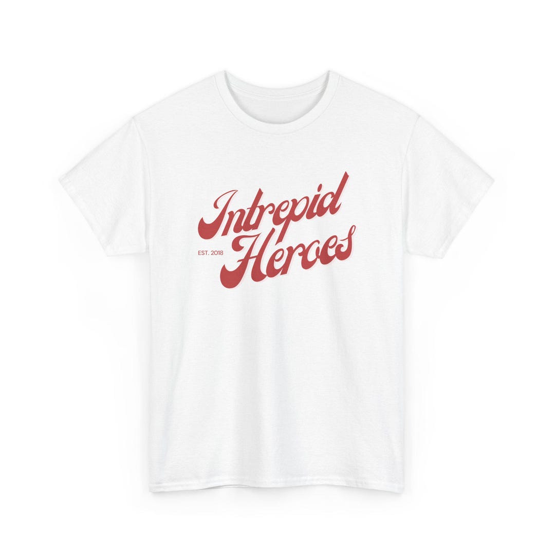 D20 Fantasy High Tee, Intrepid Heroes, Dimension 20, Freshman Year, Dnd ...