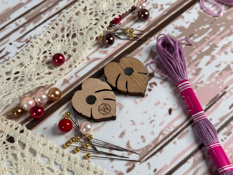 Wooden Needle Holder, Double-sided Needle Bed, Round Needle Keeper ...