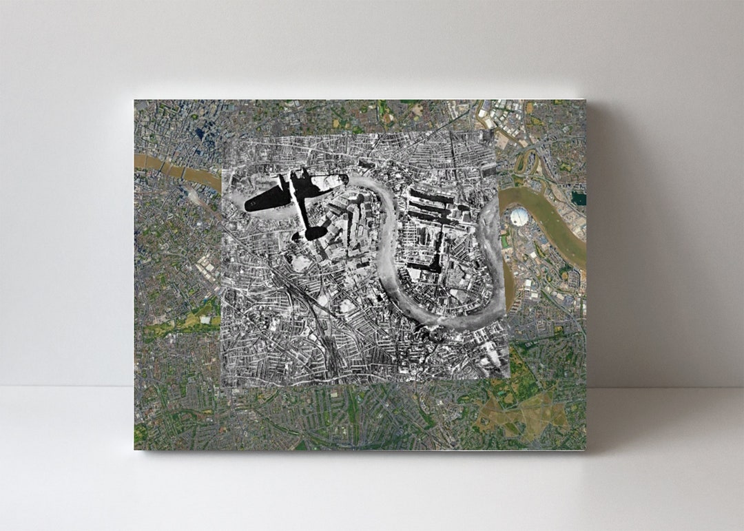 WW2 Canvas Print of Heinkel He 111, Flying Over London in September ...