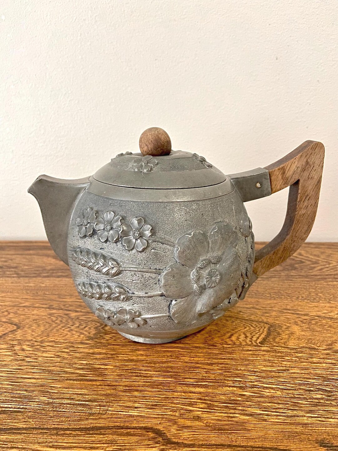 Vintage French Pewter Teapot Etain Fin Garanti, Poppy Relief, Art ...