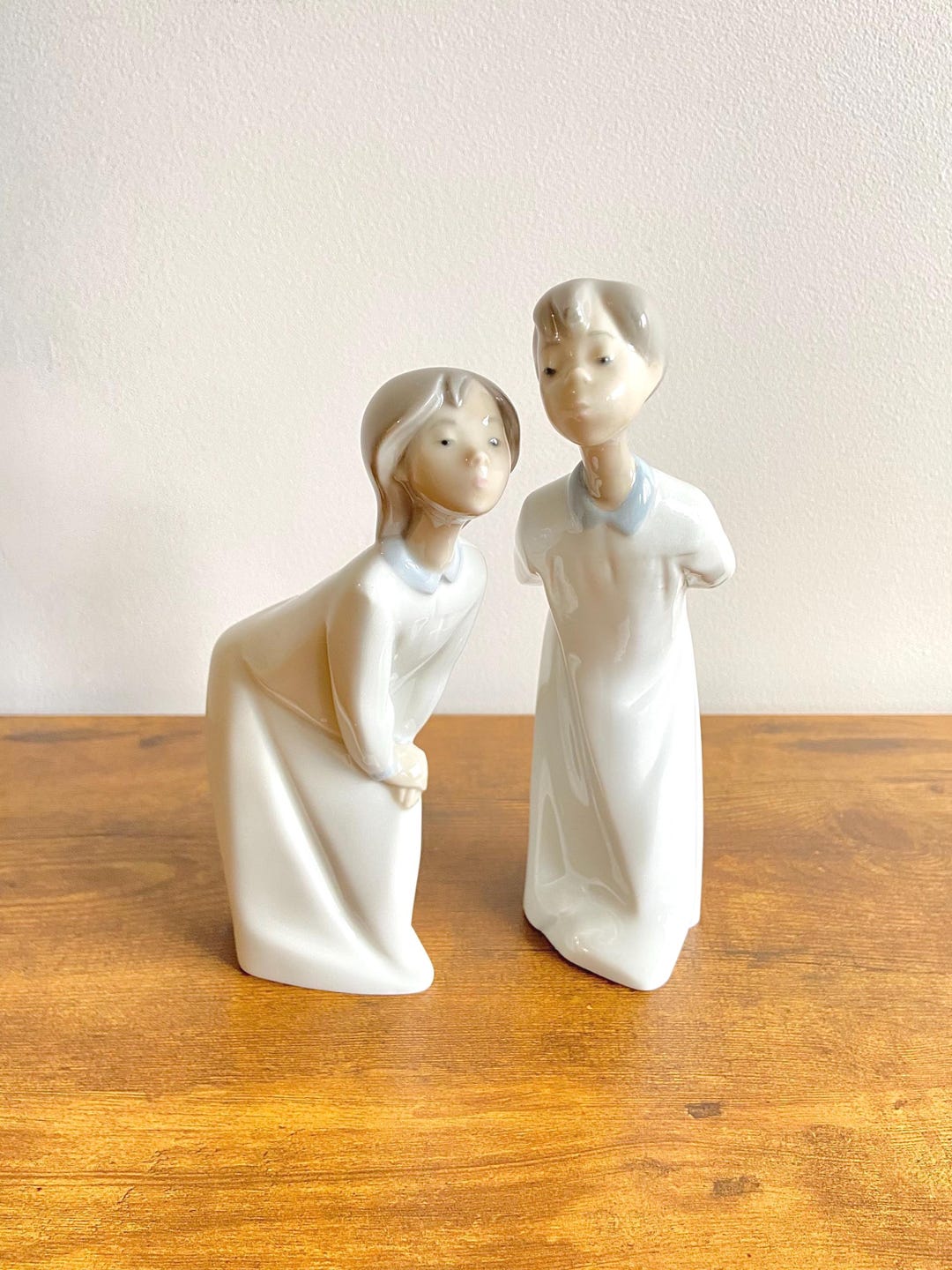 Vintage NAO by Lladro Porcelain Figurines Boy and Girl Kissing ...
