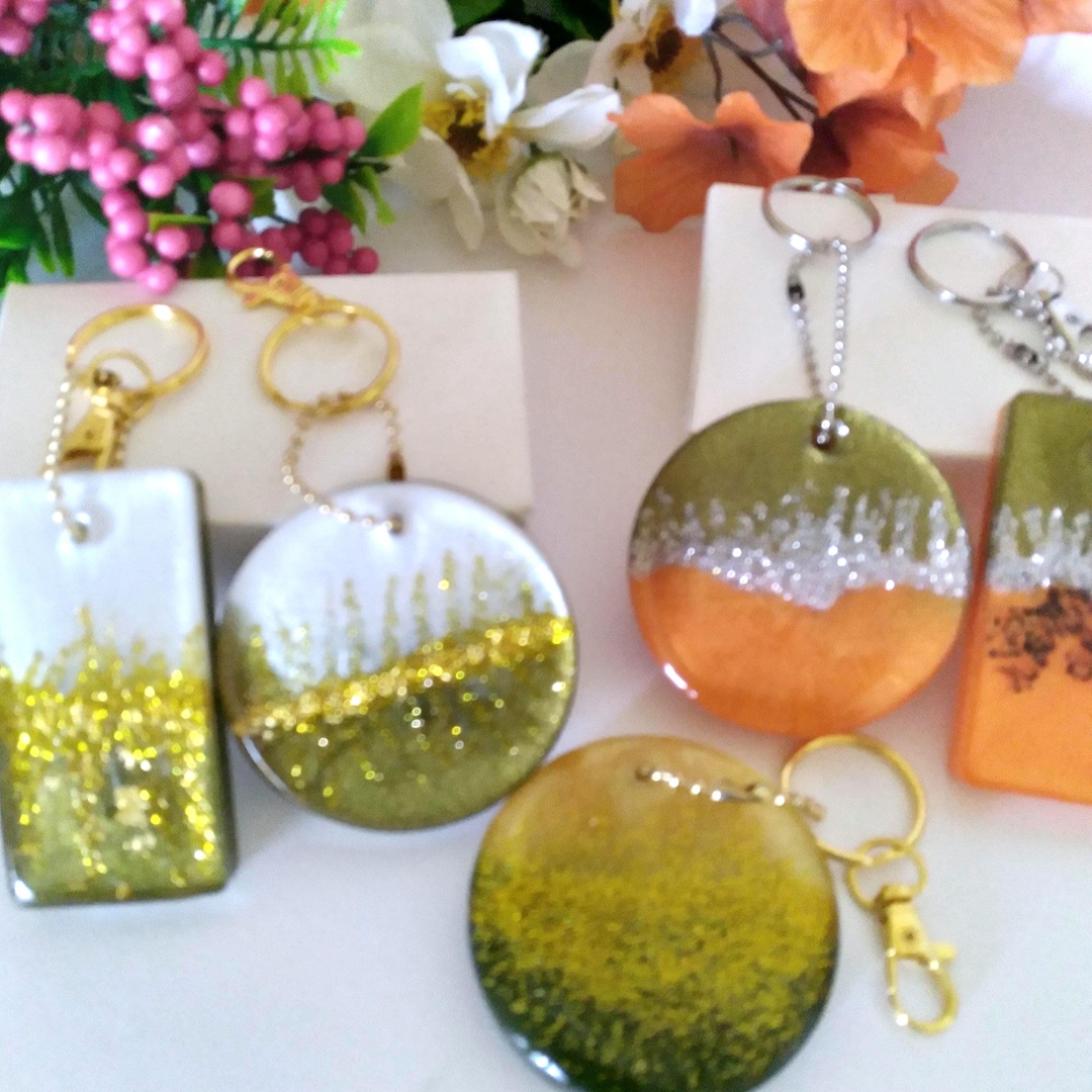 Resin Keychains Gifts for Her Resin Art Keychains Gift for Christmas ...