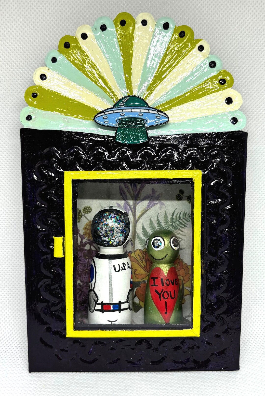 Astronaut & Alien Nicho Shadowbox Shrine - Etsy