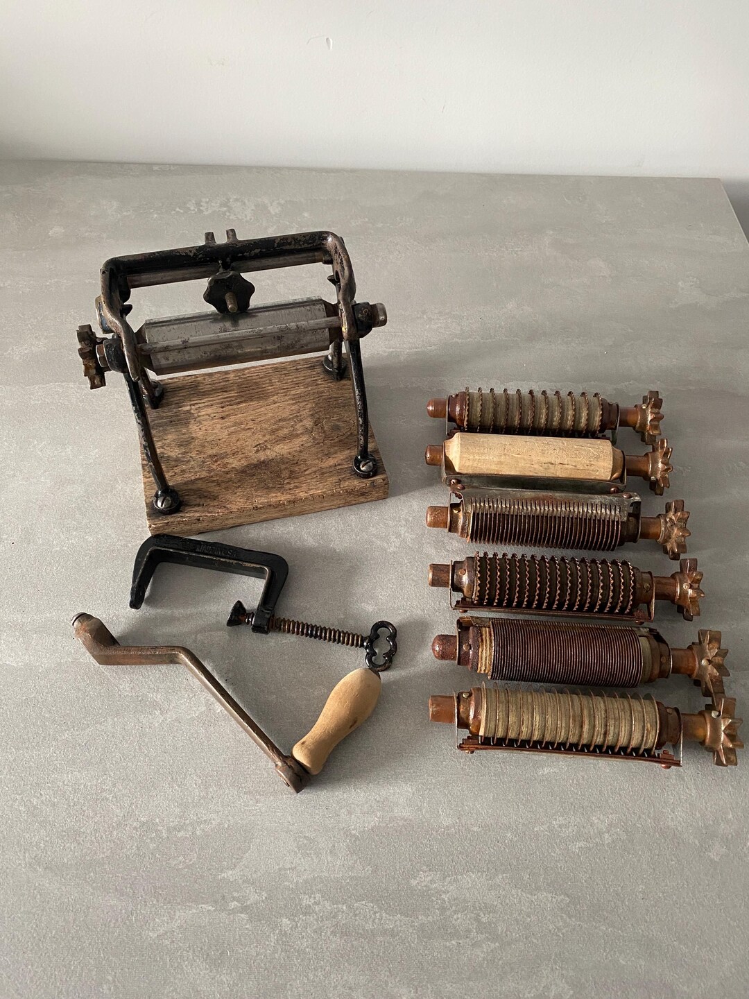 Antique Cast Iron Pasta Roller With 5 Attachment Blades Vitantonio - Etsy