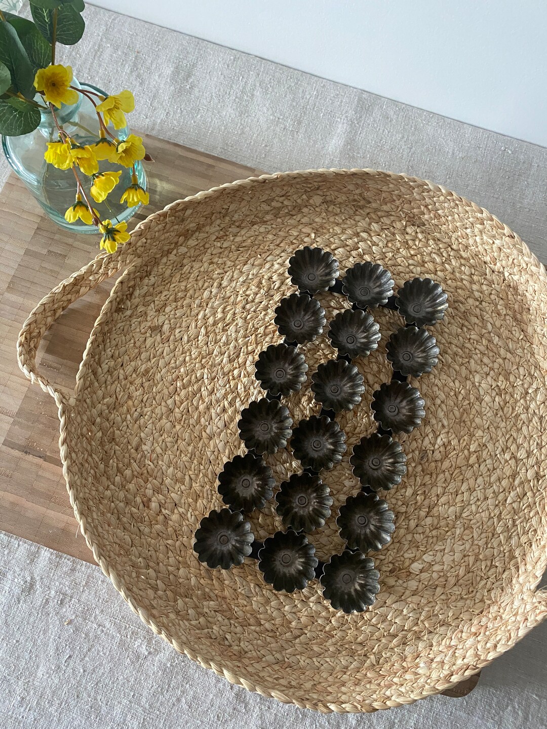 Ancient 18-seer Cake Tine, Rare Chocolate Tin, Biscuit Baking, 18 ...