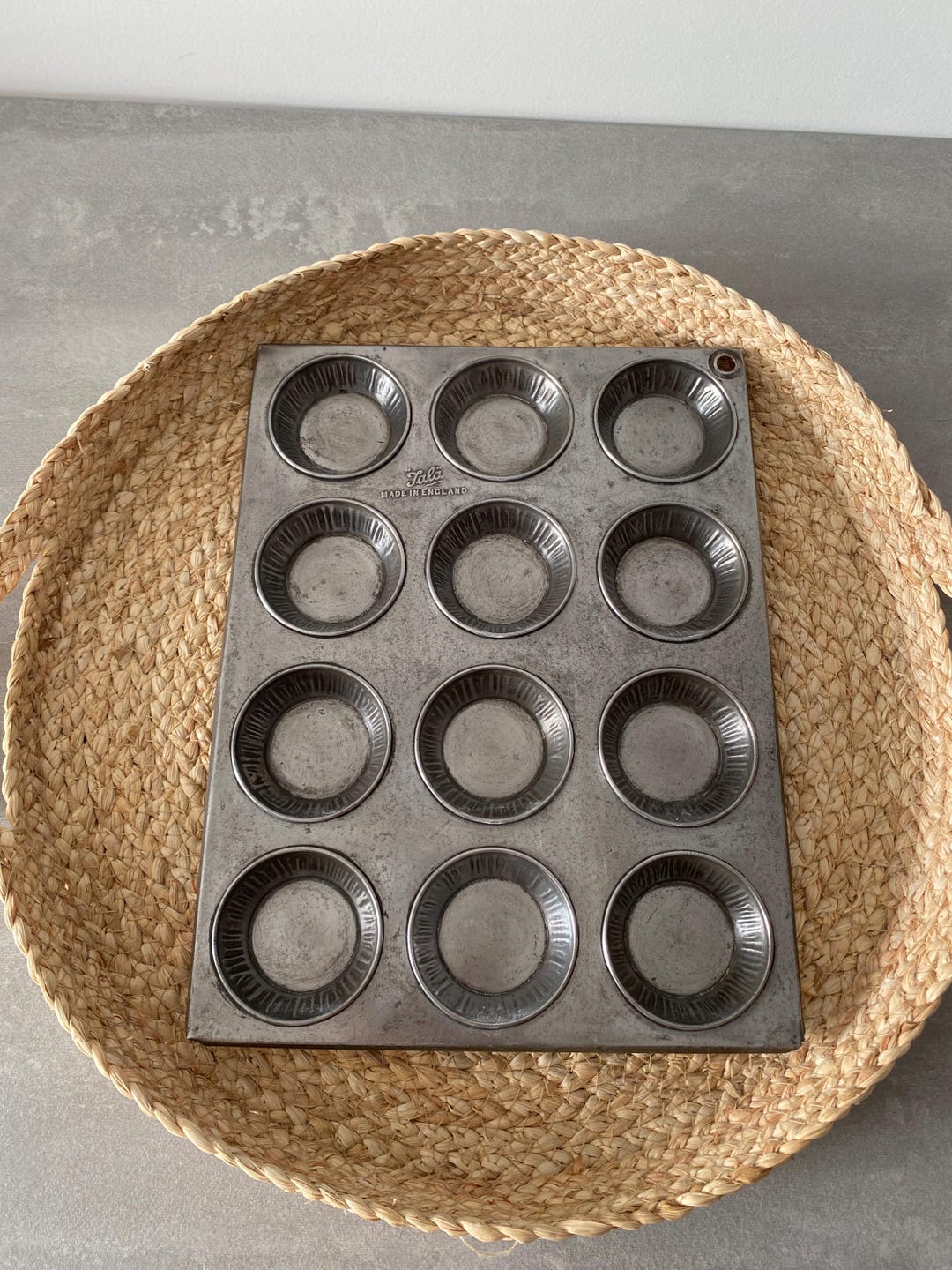 Early Vintage 1950's English "tala" Muffin Tin - Etsy