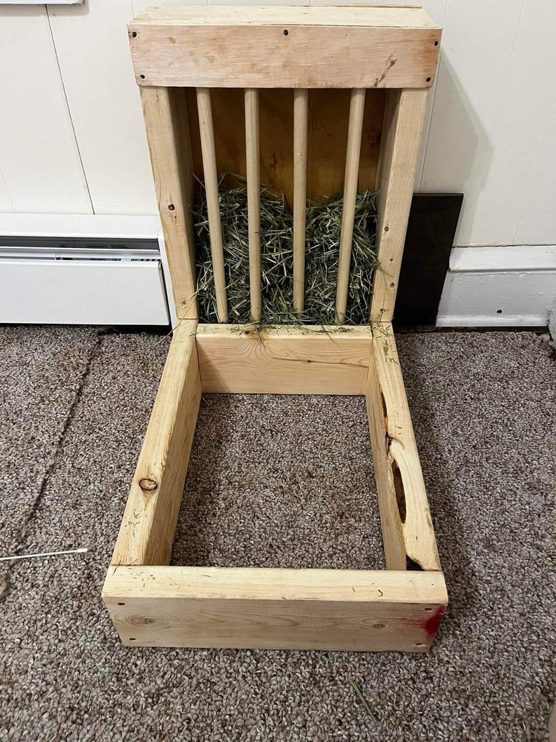 Small Wood Litter Box and Hay Feeder - Etsy