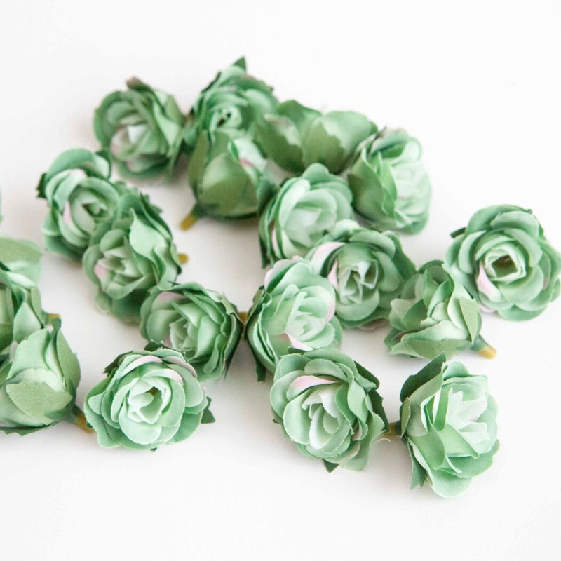 Green Silk Roses - Etsy