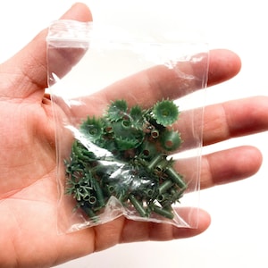 25 Mini Floral Bases and Stem Connectors - for Small Flowers - Make 25 ...