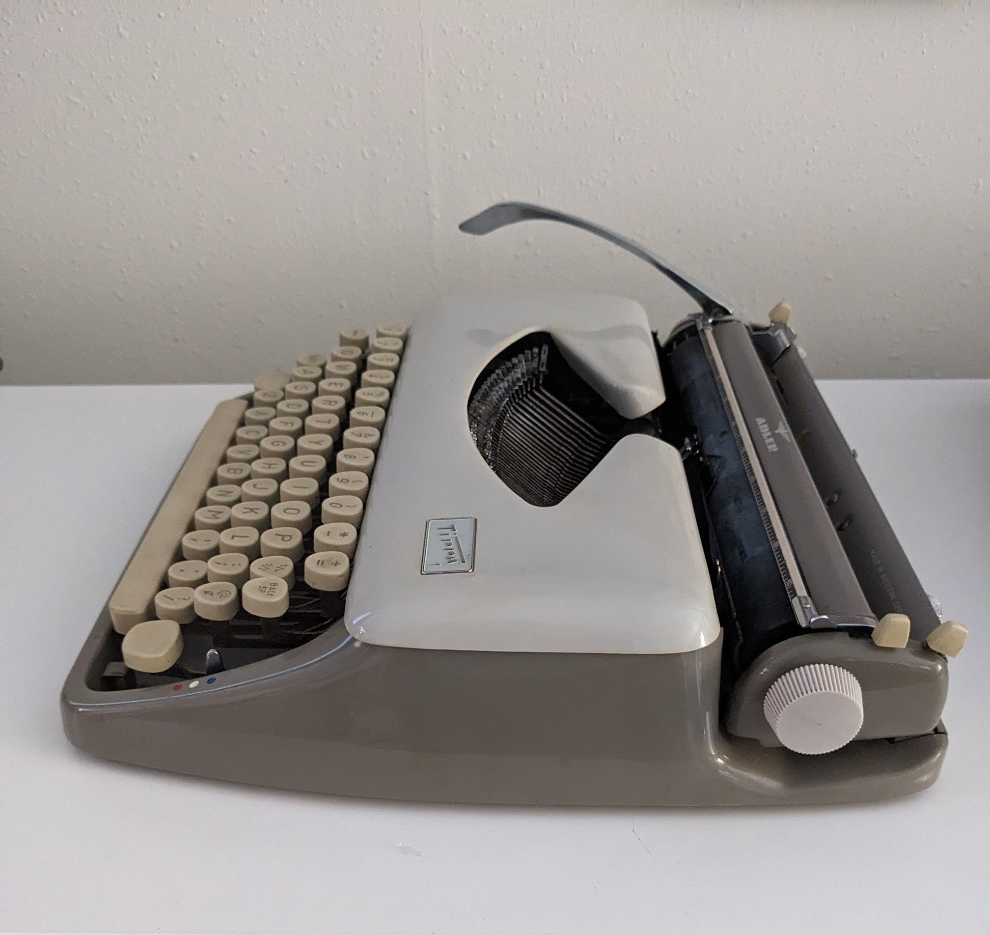 Vintage Adler Tippa 1 Portable Vintage Typewriter With Case in Great ...