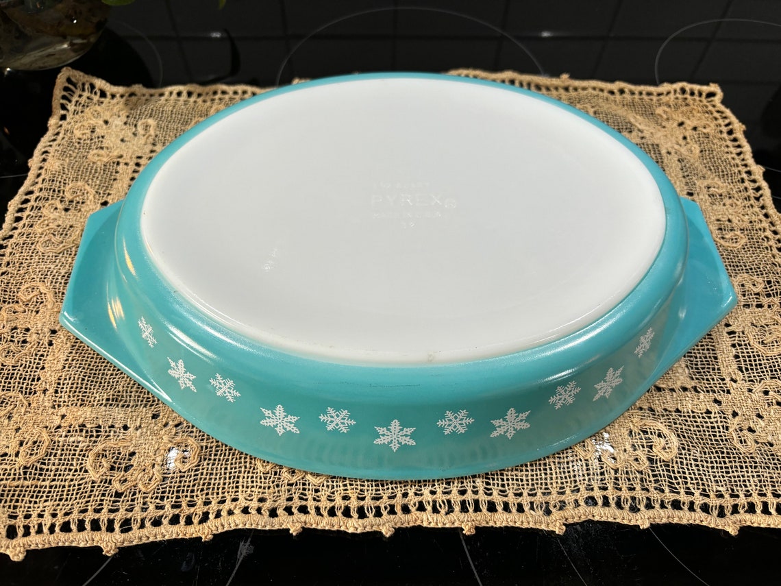 Vintage 1950s Pyrex Turquoise Snowflake 1 1/2 Quart Bakers Casserole - Etsy