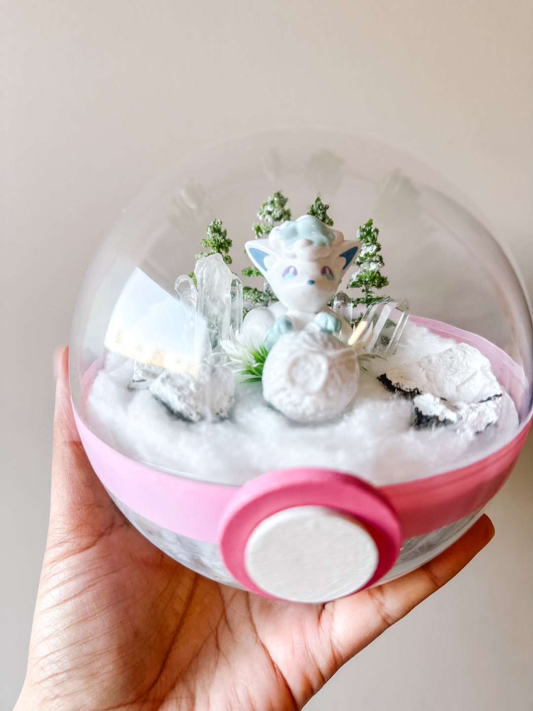 Alolan Vulpix Terrarium W/ String Lights Pokeball Environment/terrarium ...