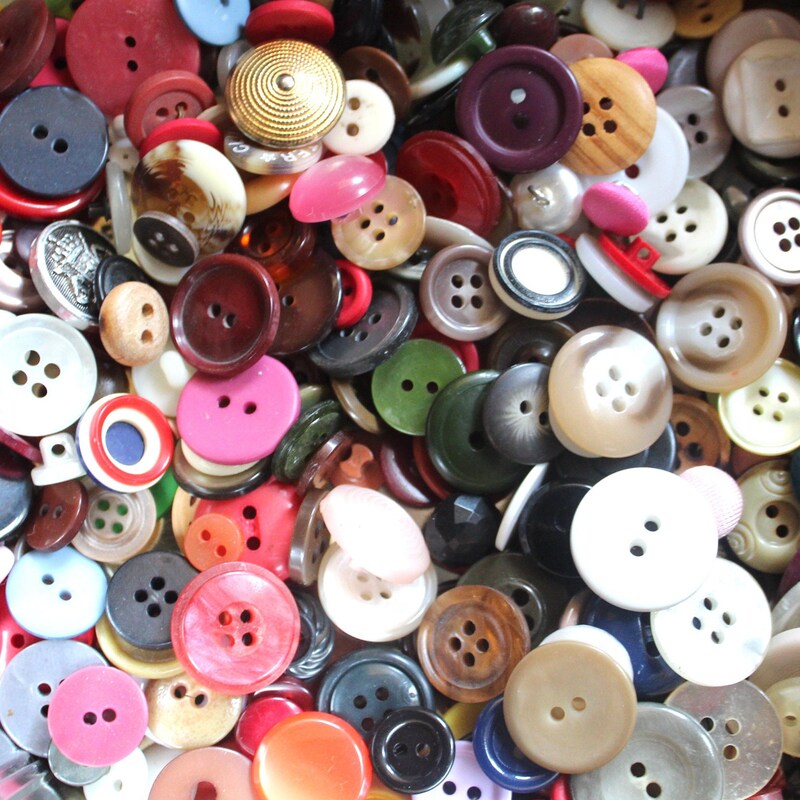 100 Buttons - Etsy