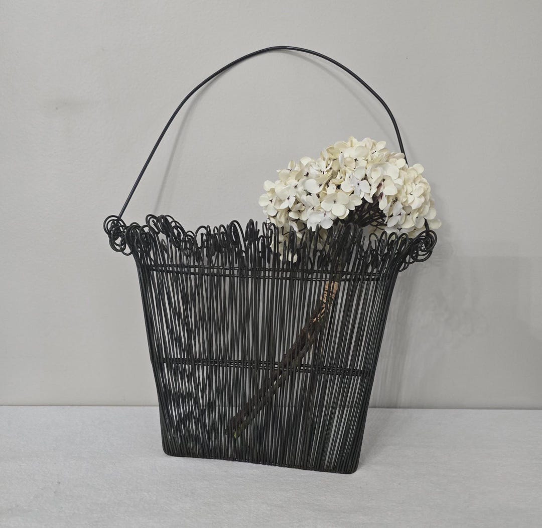 Vintage Metal Wire Hanging Twirly Twigs Basket Wall/door Decor - Etsy