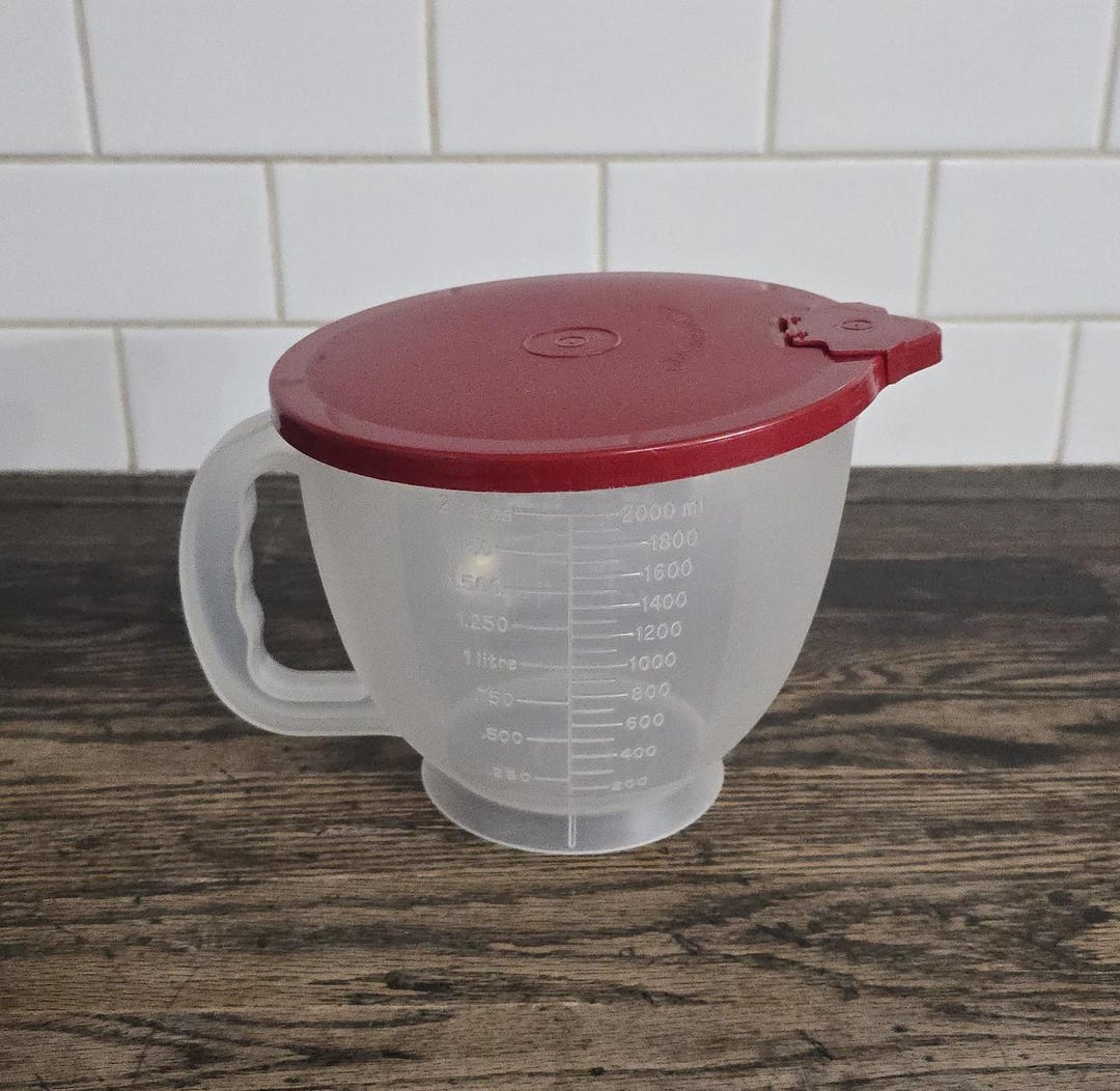 Tupperware Mix N Store 8 Cup Measuring Pitcher #500 With Flip Top Spout ...