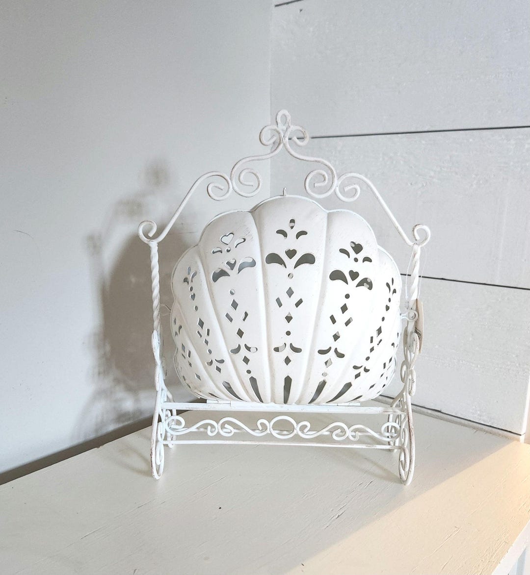 Vintage Metal Clam Shell Shaped Folding Serving Tray Platter Basket ...