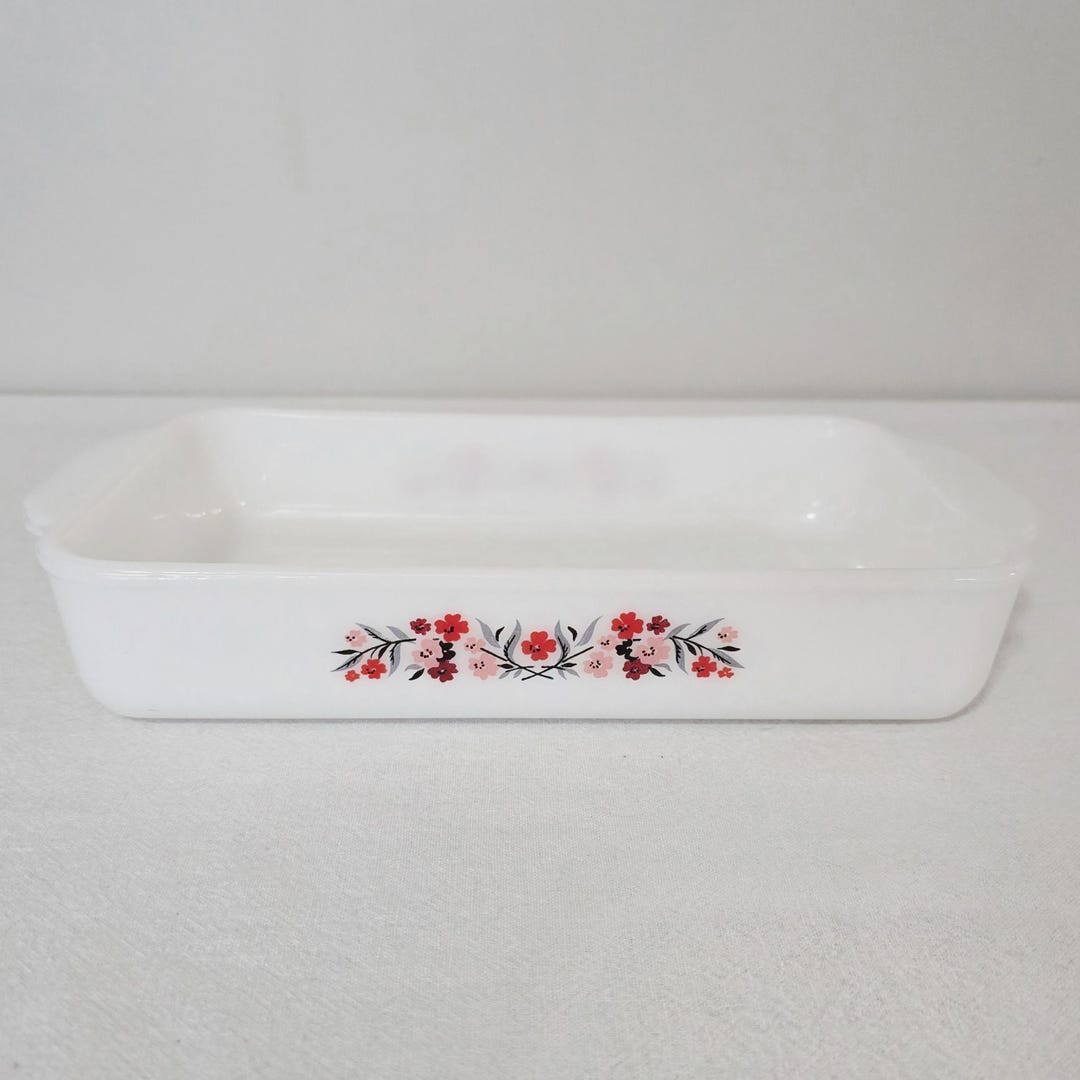 Vintage Fire King Primrose Milk Glass 1.5 Quart Baking Dish - Etsy