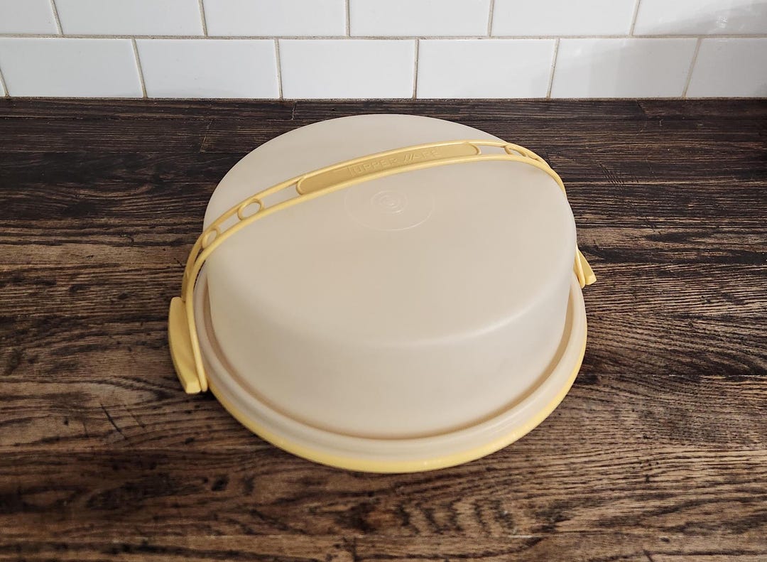 Vintage Tupperware Pie Carrier 719-2 With Cover 720-2 and Handle 721-2 ...