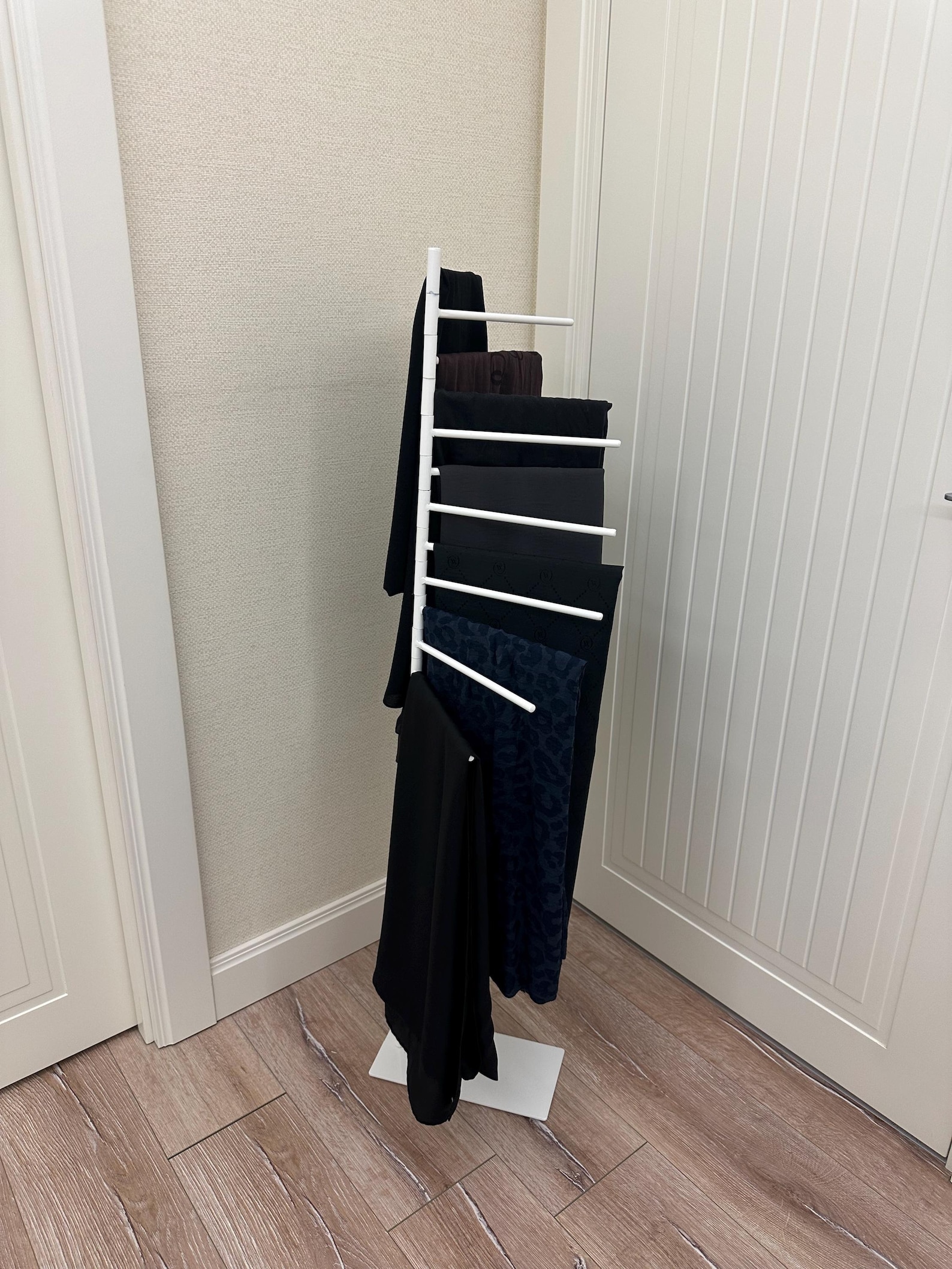 Multipurpose Movable Portable Hanger - Scarf, Shawl, Tie, Towel and ...