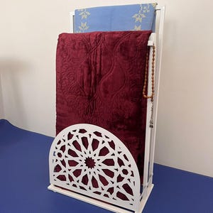 Handcrafted Metal Prayer Rug Stand, Elegant Prayer Rug Holder, Modern ...