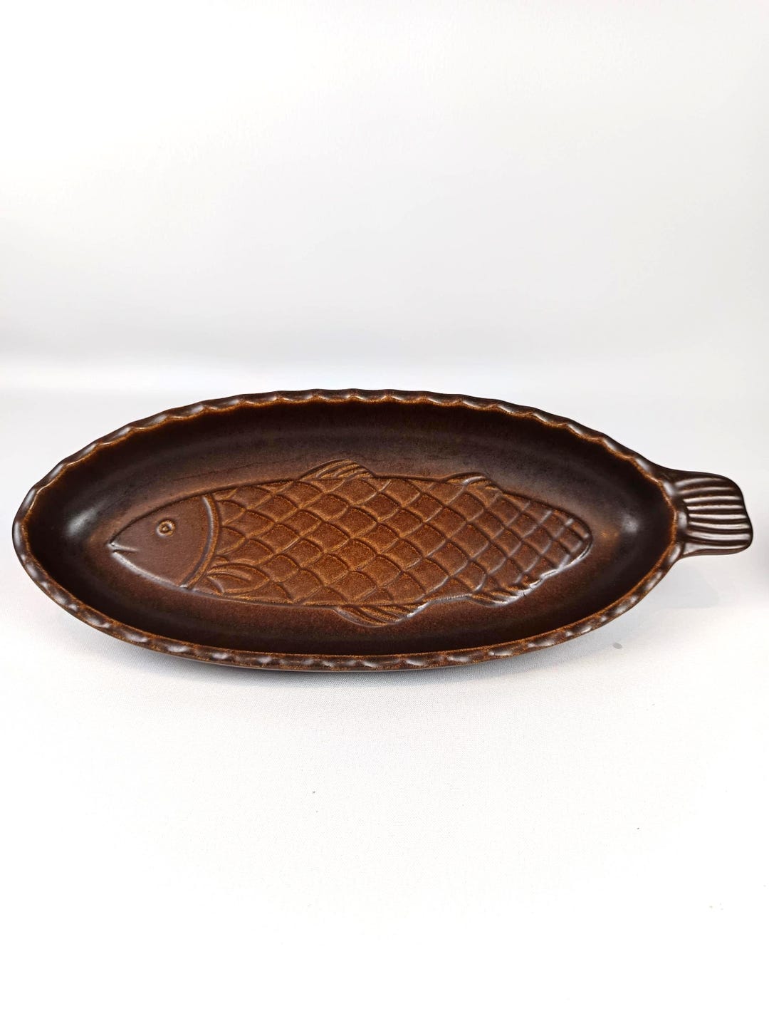 Classic Ceramic Roasting Pans From Friesland in Chicken and Fish Shapes ...
