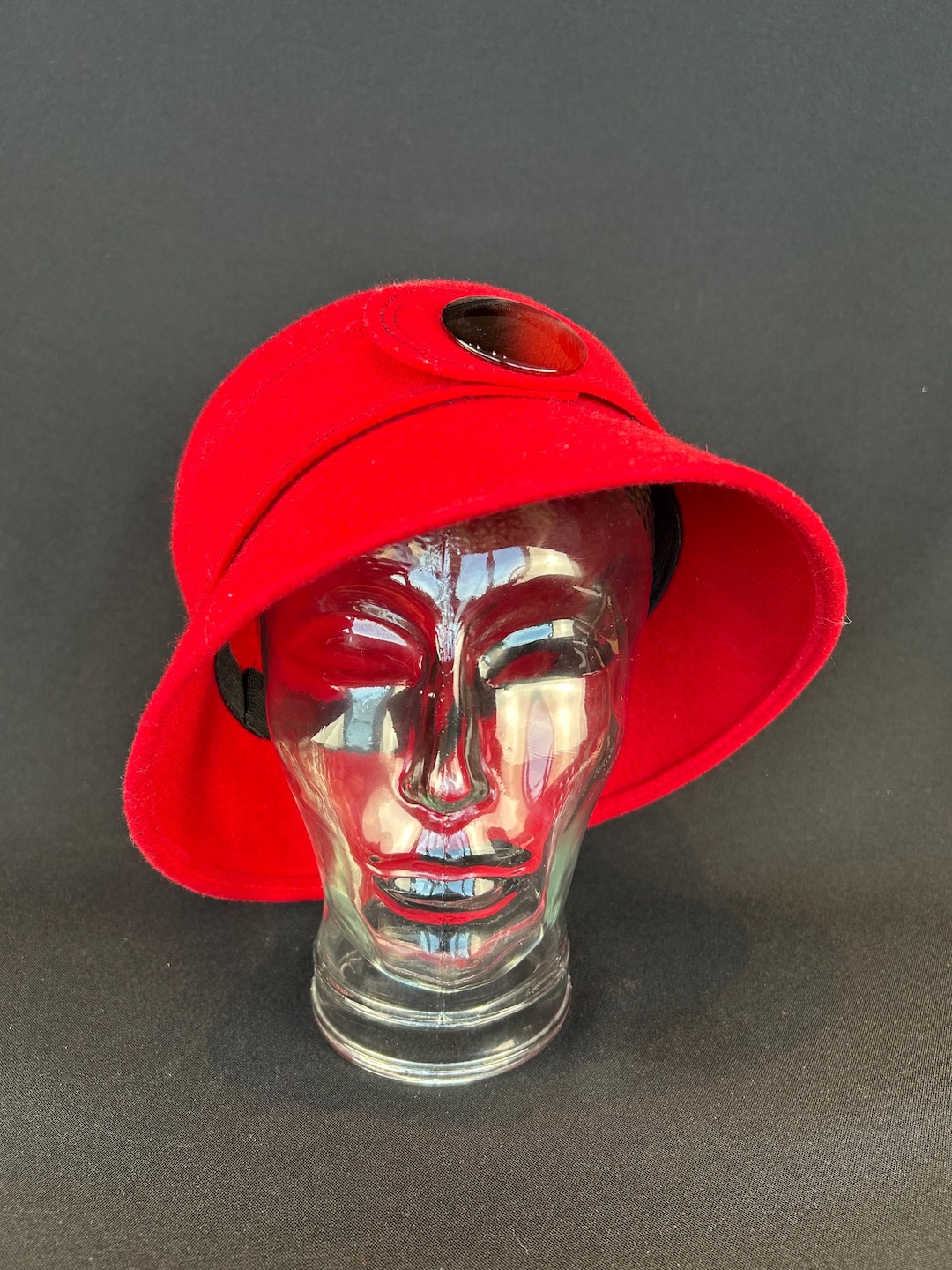 Decorative Glass Head for Hats or Headphones Vintage Mannequin Hat ...