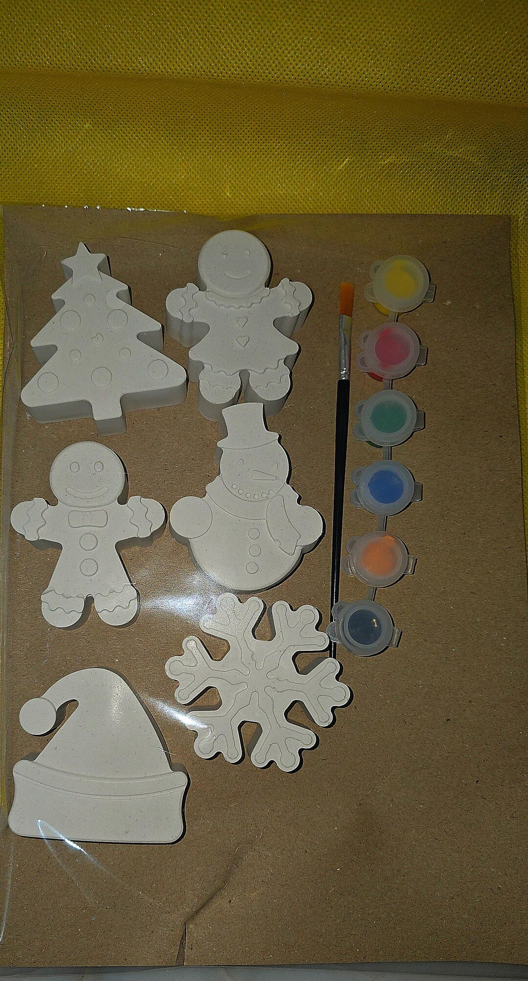 Christmas Themed Plaster Painting Set (6 Figures + Paint & Brush) | Fun ...