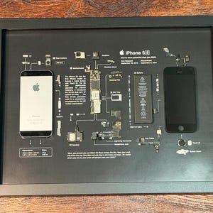 Disassembled iPhone 5 / 5S / SE Frame Art [BLACK SCENE], Teardown With ...