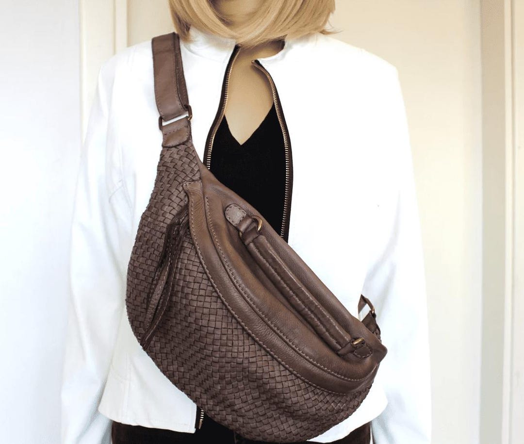 Handmade Italian Leather Sling Bag: Women's Crossbody Waist Pack, M51 ...