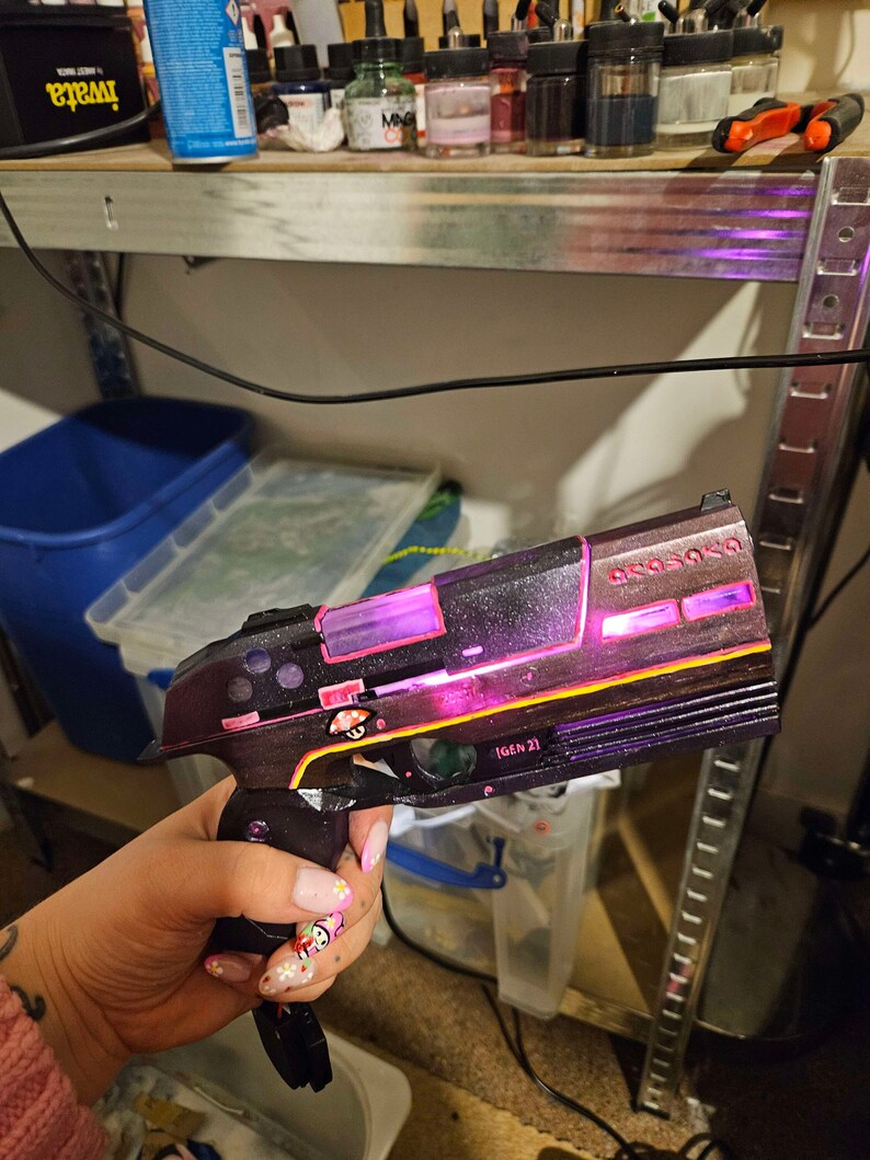 3D Printed Resin Cyberpunk Gun - Etsy