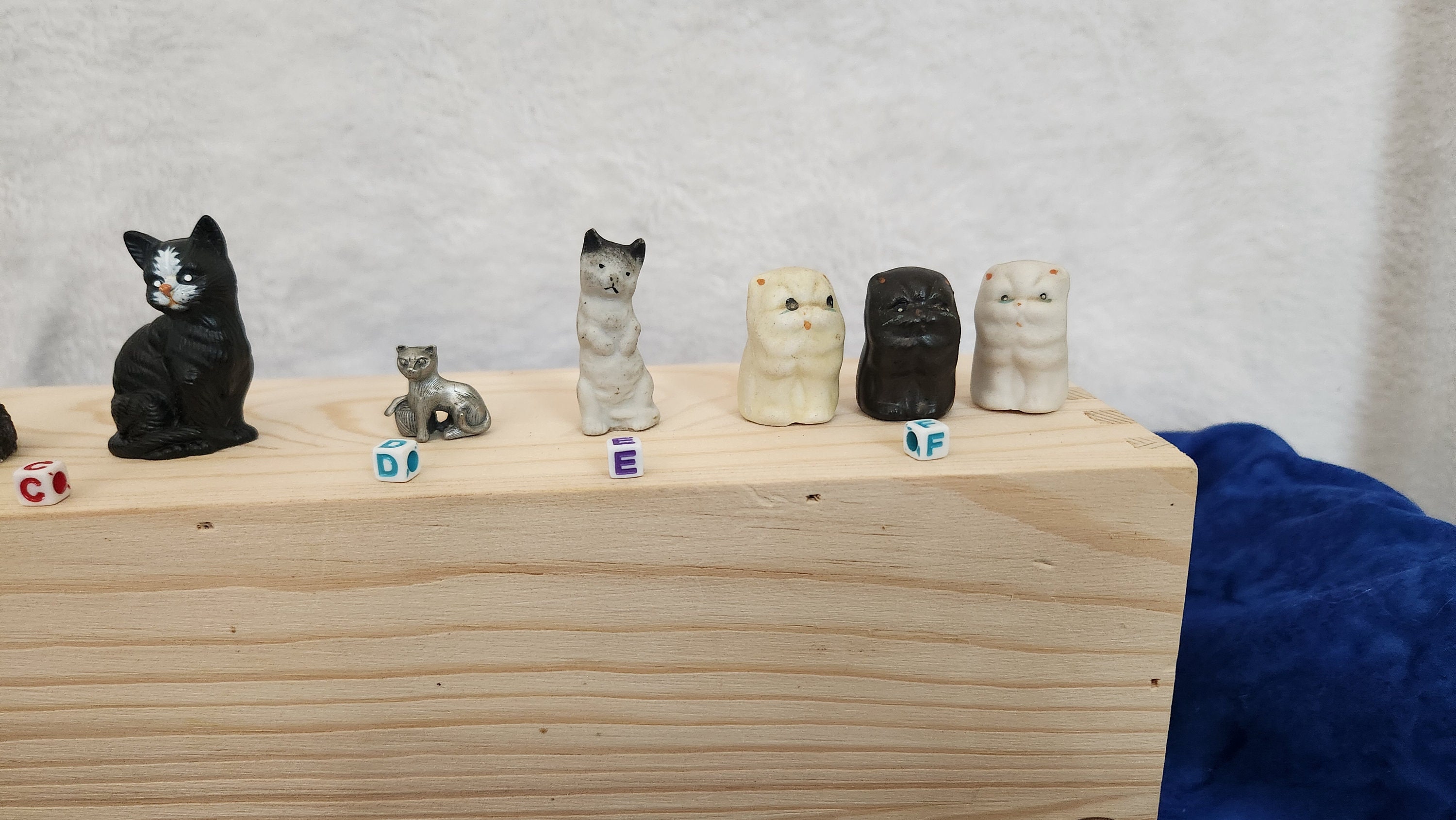 Miniature Cats Including Blue White Pewter Stone Thimbles Wooden ...