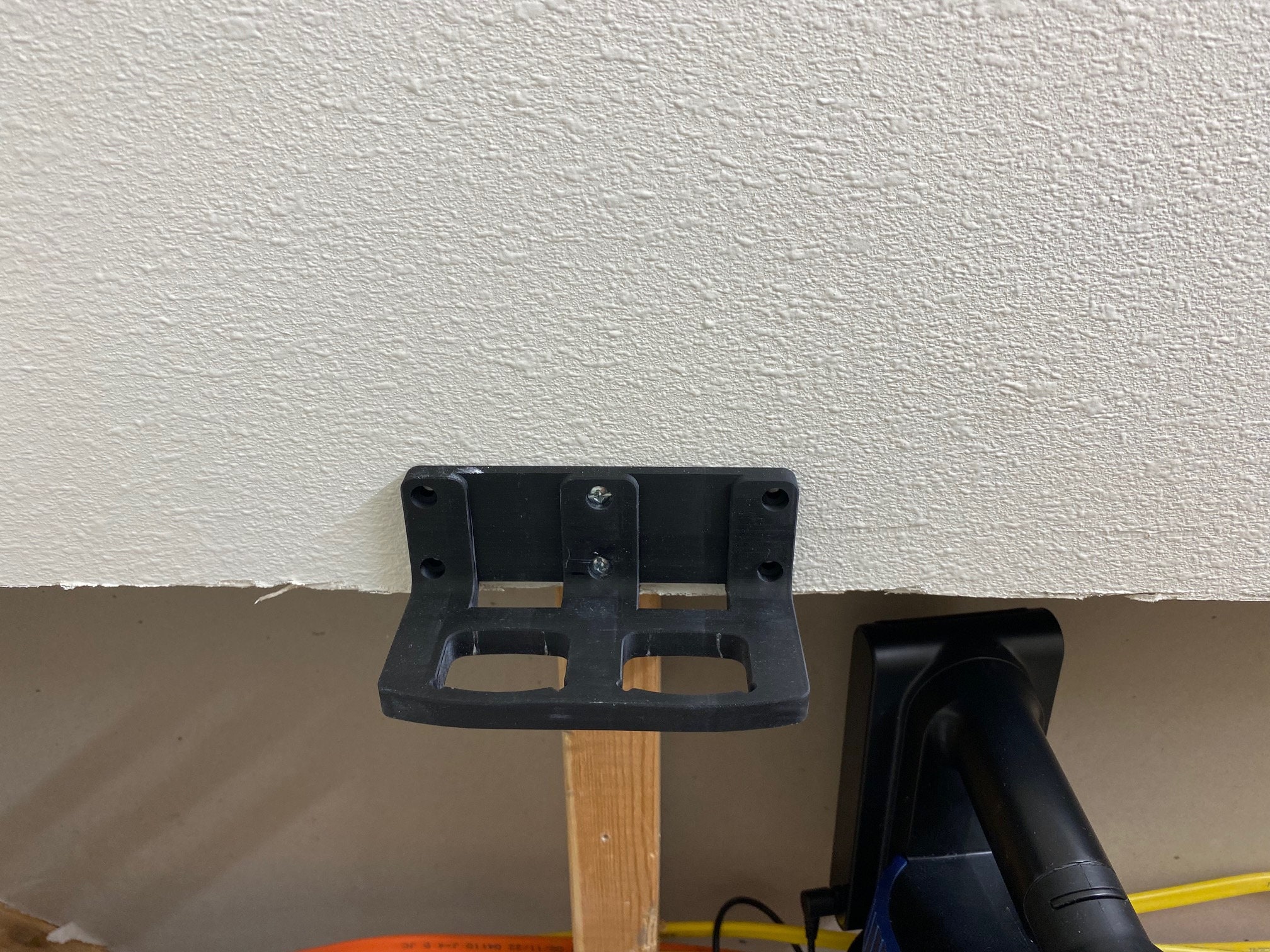 Shark Vacuum Wall Mount Accessories Holder Shark IZ162H IZ361H IX140 ...