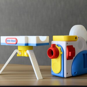 Little Tripod for Storybook Projector | Foldable Lightweight & Kid ...