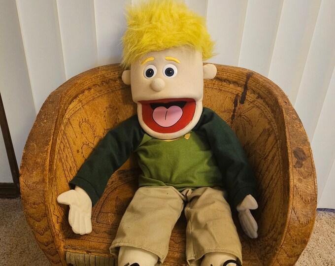 25" Silly Puppet "eddie Wearing Sneakers" Pre-owned, Excellent ...