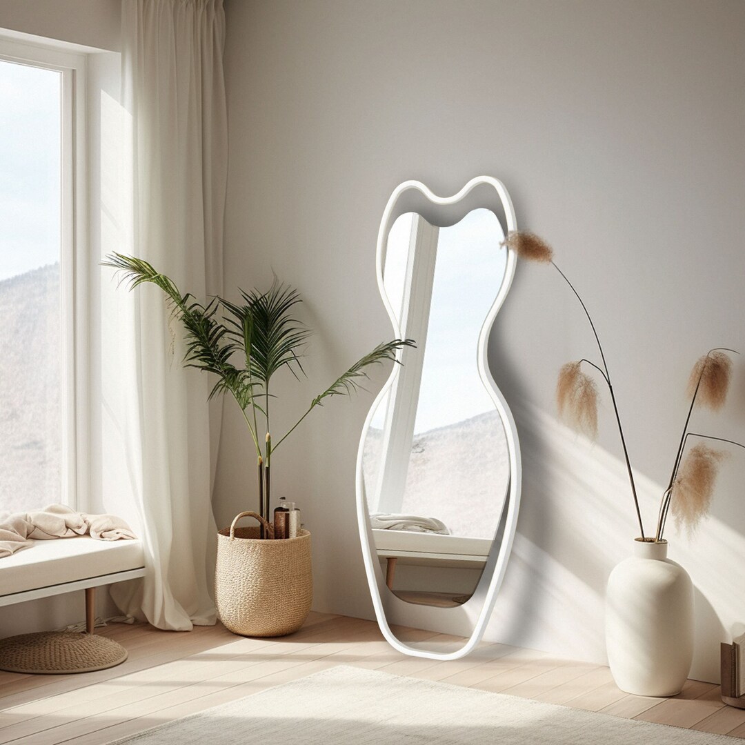 WOMAN-SHAPED MIRROR Modern Asymmetrical Design Elegant Home Decor ...