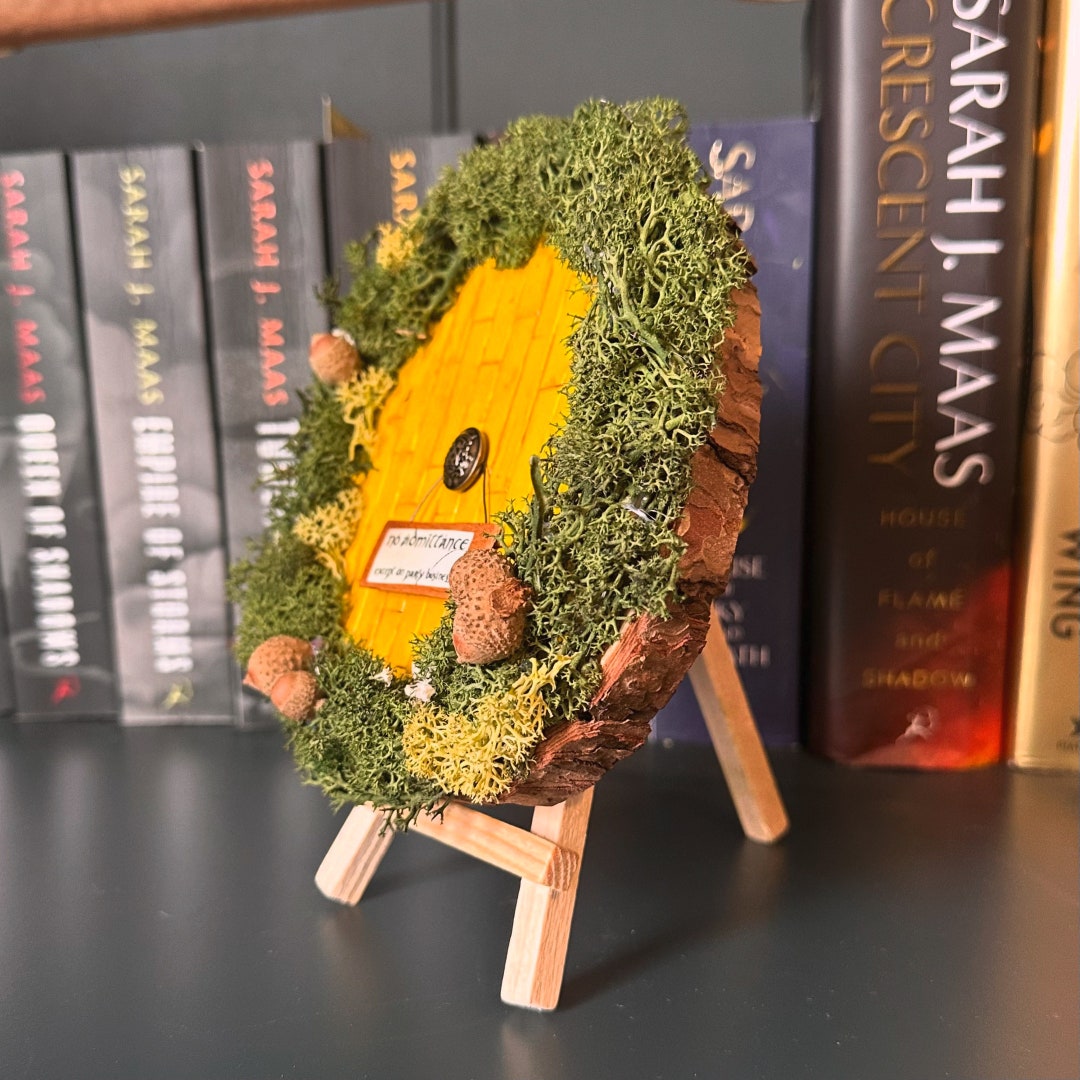 Hobbit Door Stand/book Display Stand. Lord of the Rings Gift. Hobbit ...