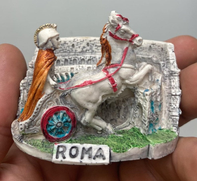 Mini Roman Colosseum Figurine, Rome Italy Souvenir, Handmade in Italy ...