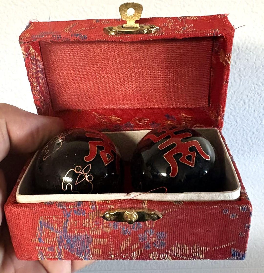 Chinese Chiming Baoding Balls, Metal Hand Health Balls for Stress ...