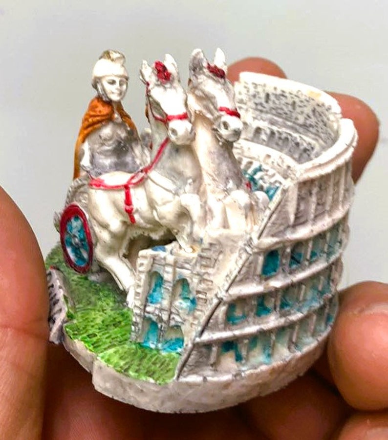 Mini Roman Colosseum Figurine, Rome Italy Souvenir, Handmade in Italy ...