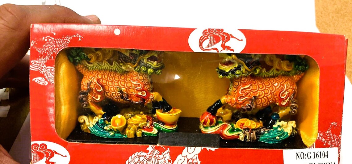 Chinese Protection Lion Dog Sculpture, Feng Shui Shi Dogs Figurine ...