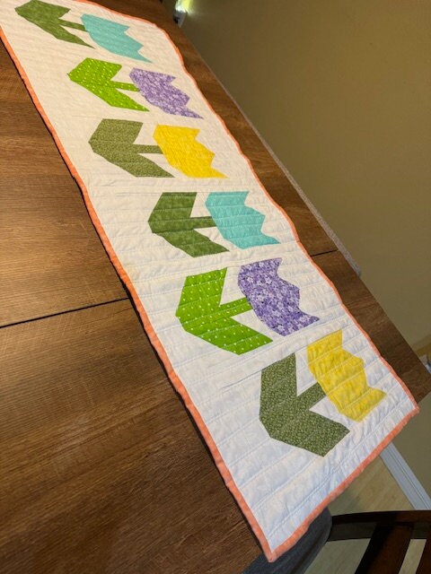Quilted Handmade Tulip Table Runner - Etsy