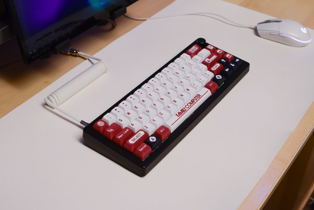 Custom Modded Mechanical Keyboard | GMK67 65% | Lubed Switches | Super ...