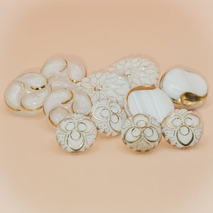 11 Vintage White Glass Buttons With Gold - Etsy