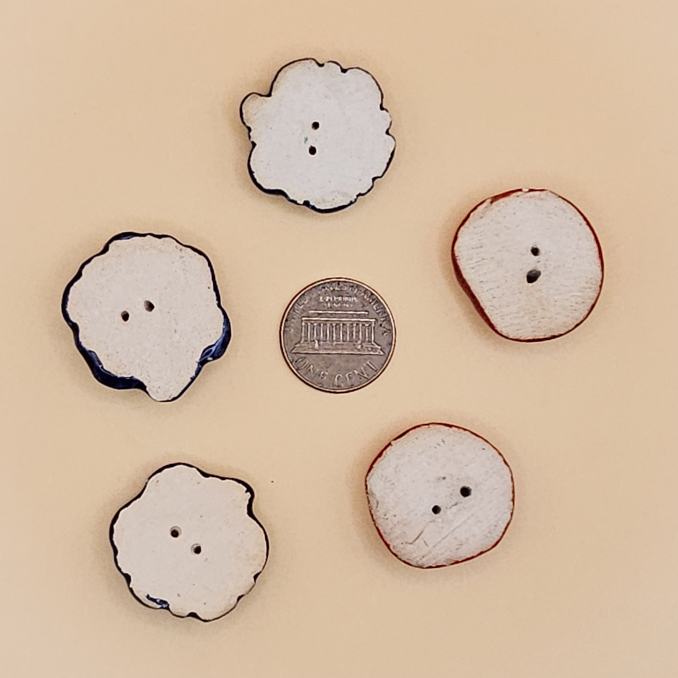 5 Vintage Plaster of Paris Buttons - Etsy