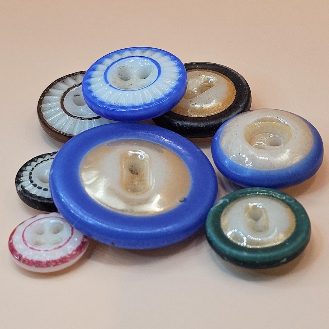8 Vintage China Buttons - Etsy