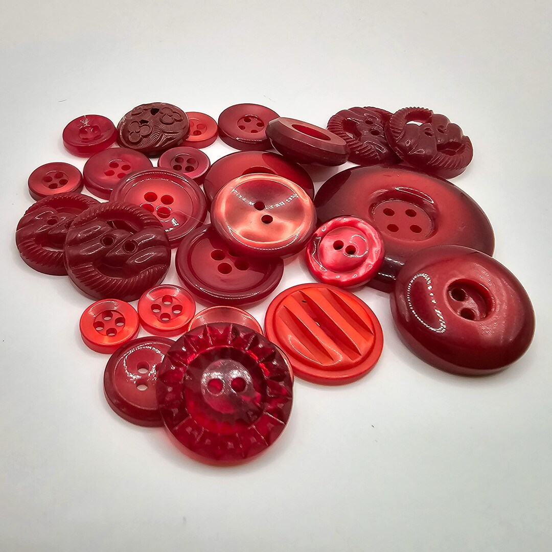 26 Ruby Red Plastic Buttons - Etsy