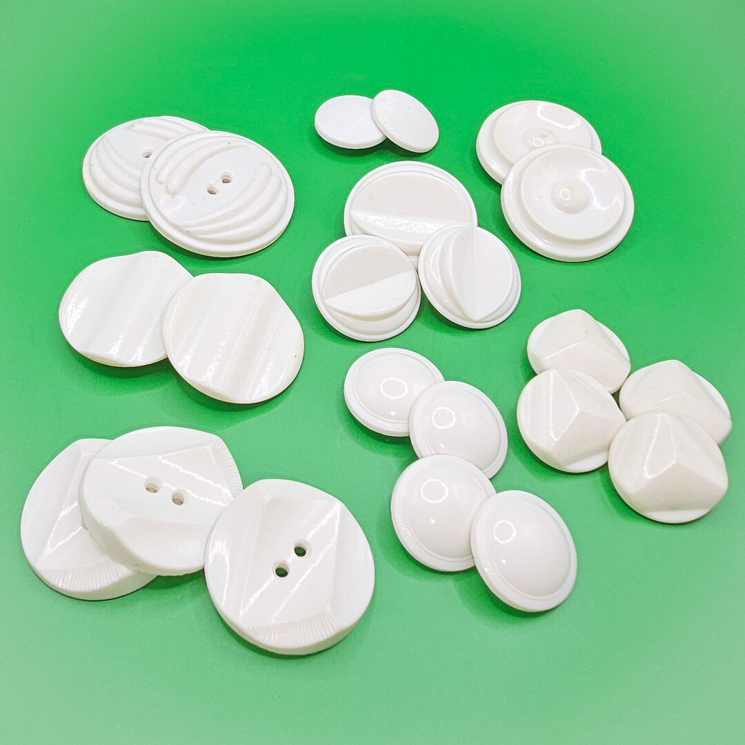 Assortment of Vintage White Plastic Buttons 22 - Etsy