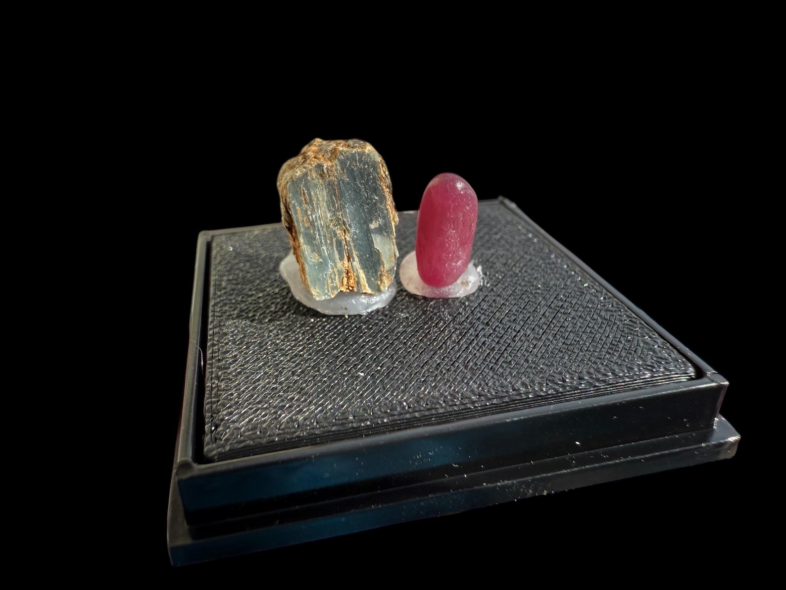 Wyoming Ruby & Kyanite in Perky Box - Etsy